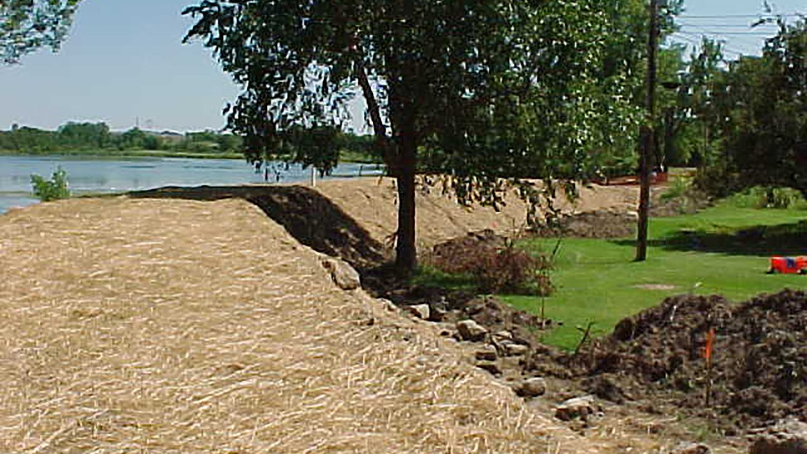 Battle Creek Lake Flood Control Berm - Ramsey-Washington Metro ...